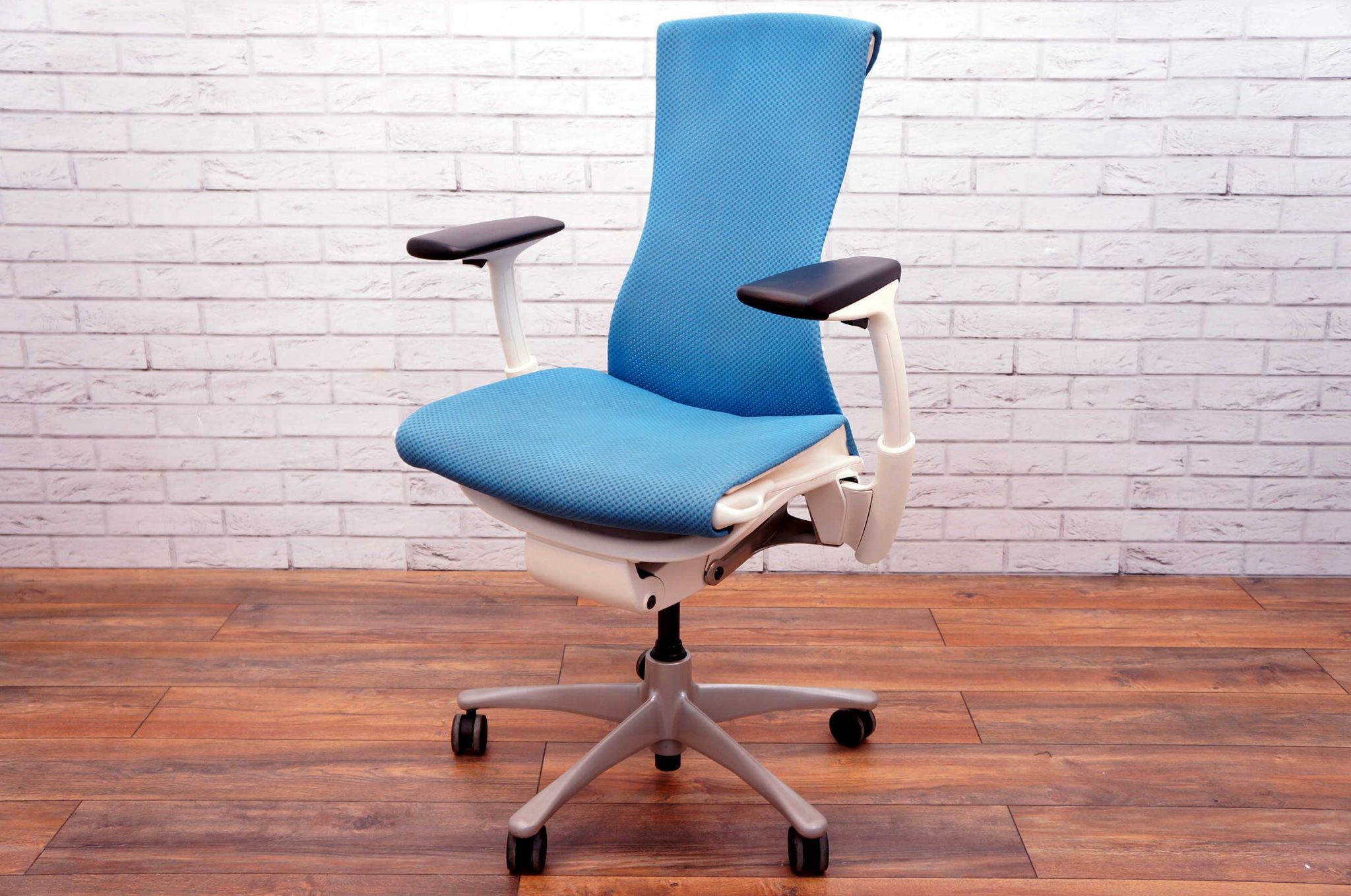 Herman Miller Embody Chair Review: The New Standard in Ergonomic ...