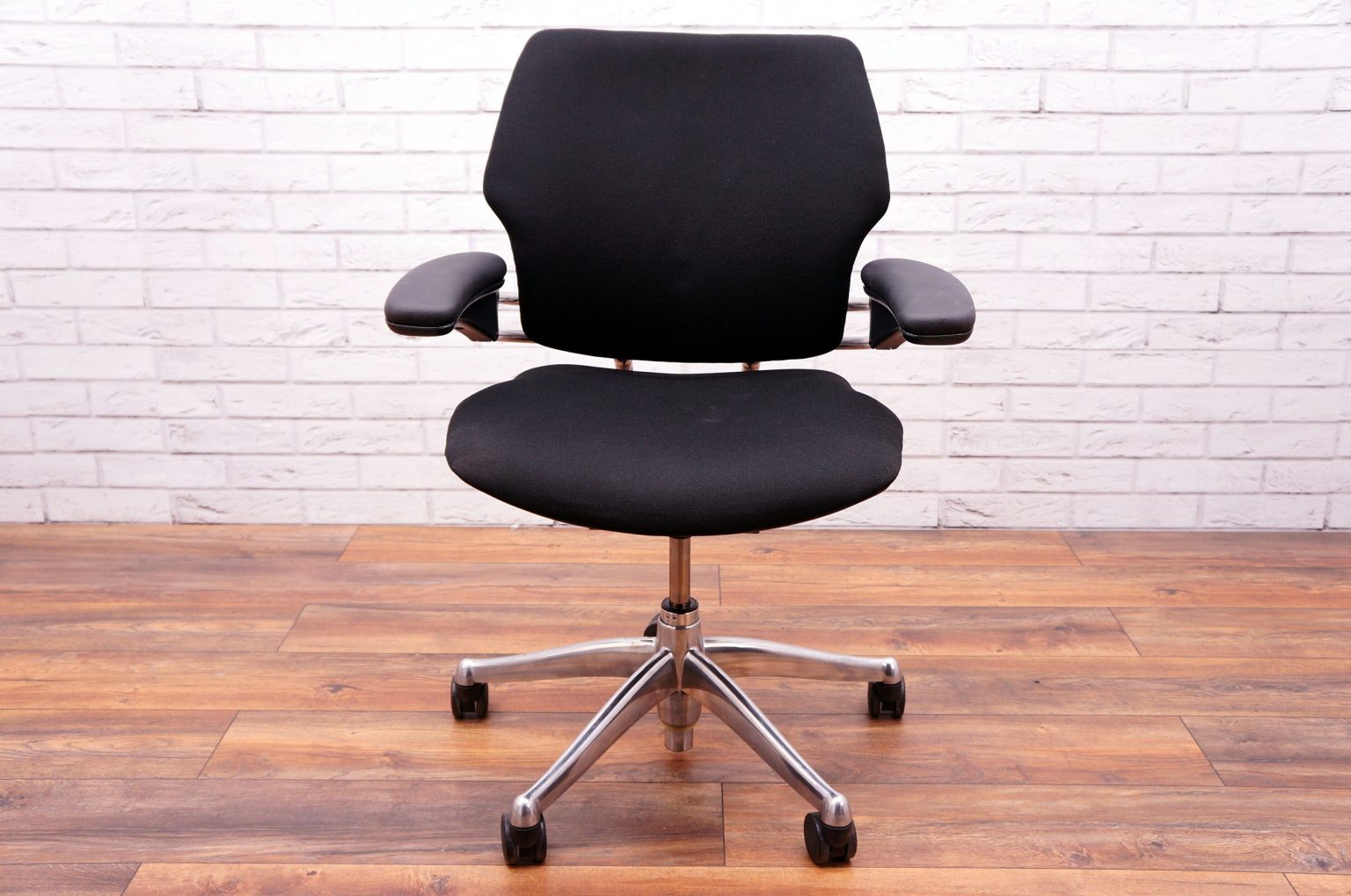 Humanscale Freedom Chair Task Reviews: A Comprehensive Analysis - Union ...