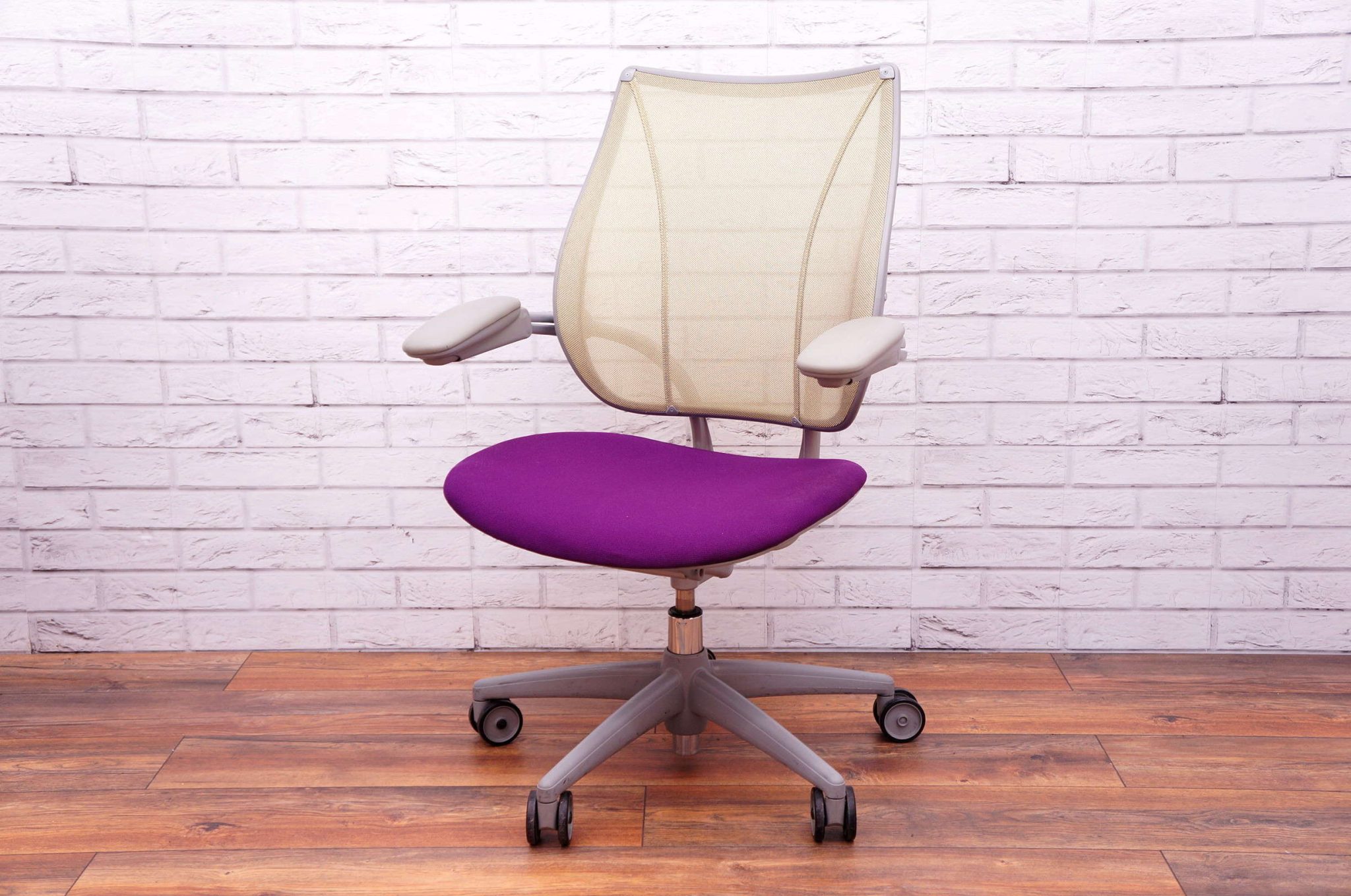 4 Most Popular Humanscale Office Chairs: A Comprehensive Review - Union ...